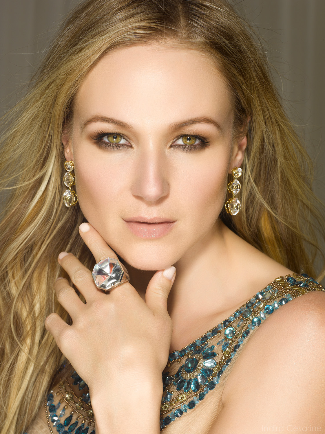 JEWEL | Indira Cesarine
